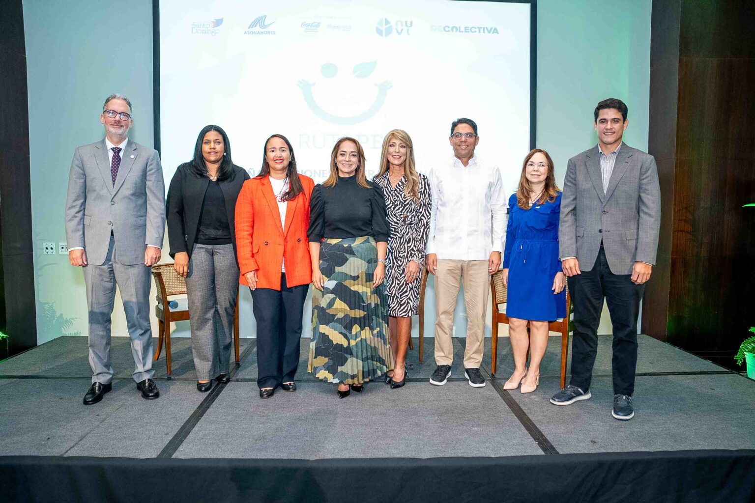 Hoteles de Santo Domingo recuperan más de 14,500 libras de plástico PET ...